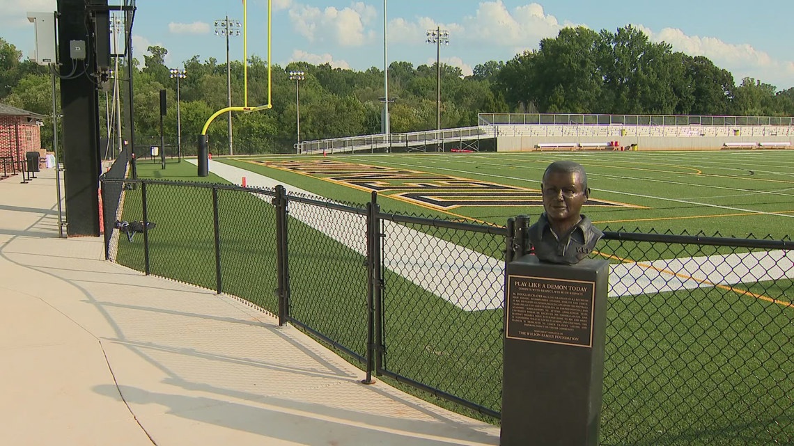 RJ Reynolds High unveils new football stadium | wfmynews2.com