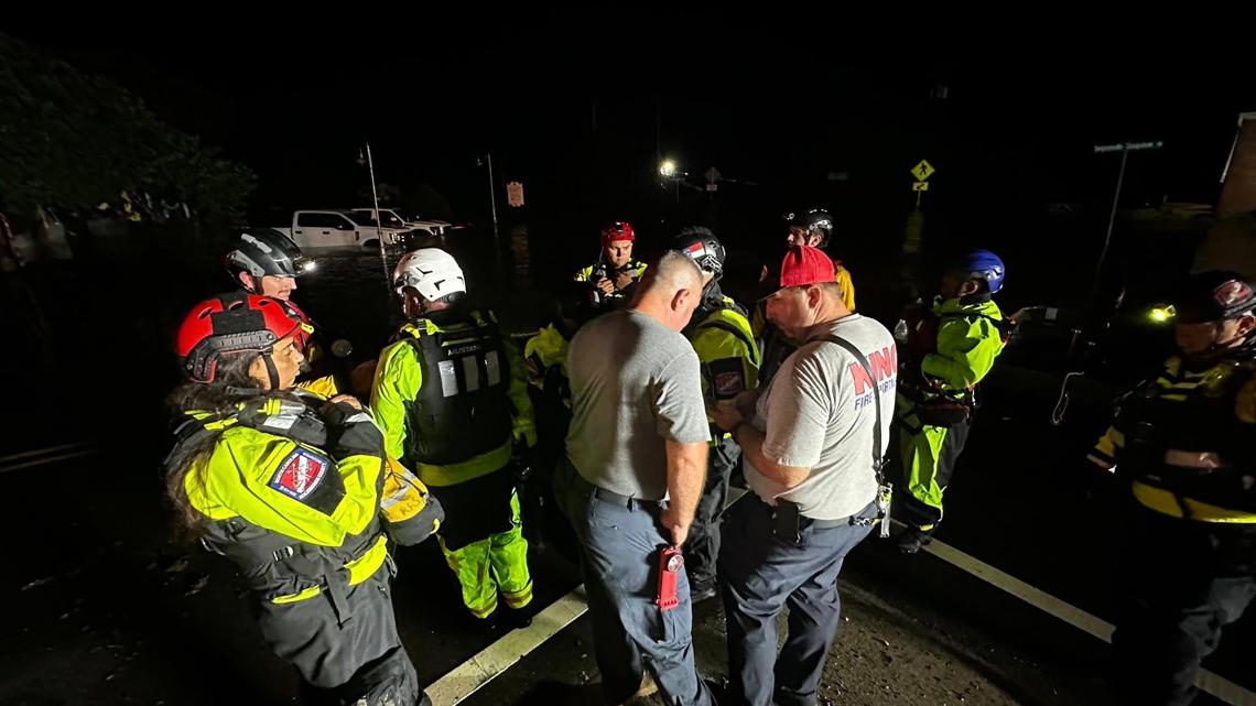 North Carolina crews perform storm rescues amid flooding | wfmynews2.com
