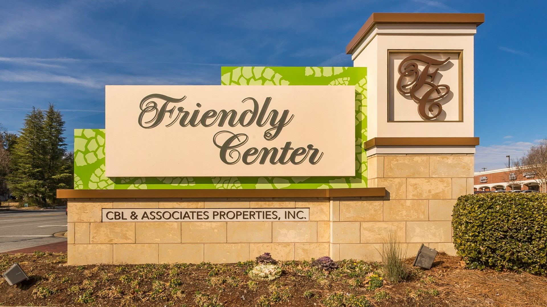 LEGO store to open at Friendly Center | wfmynews2.com