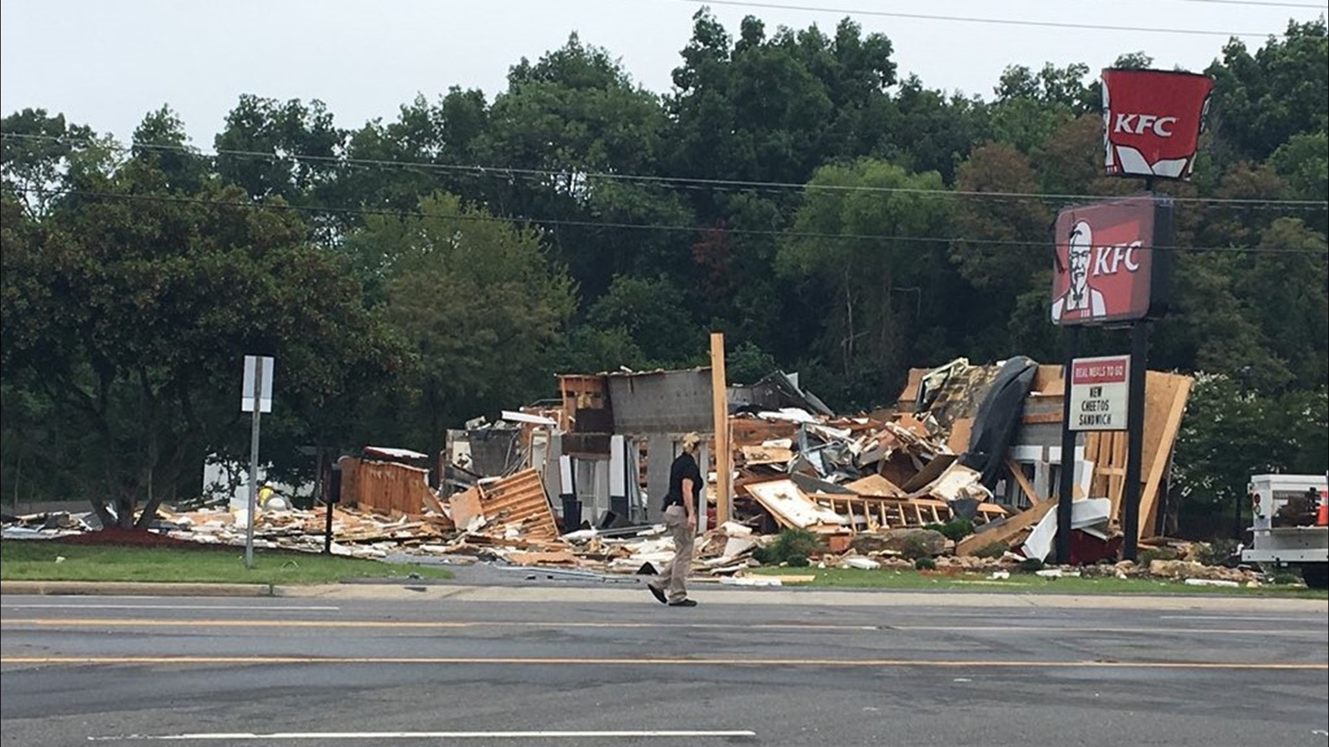 Explosion destroys NC Kentucky Fried Chicken restaurant | wfmynews2.com