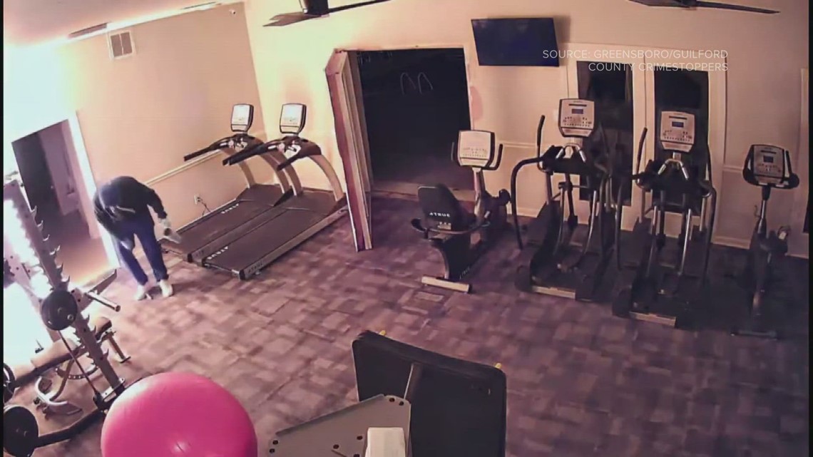 Shocking video shows suspect break into apartment gym, light it on fire ...