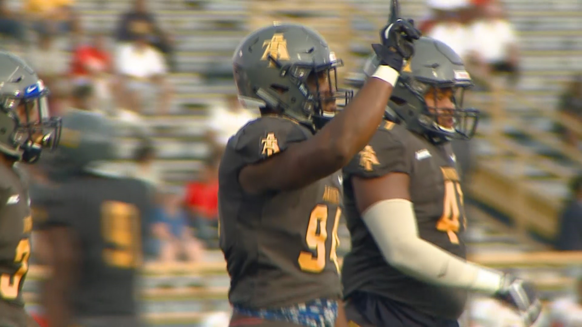 "I almost gave up": NC A&T football player signs with CFL | wfmynews2.com
