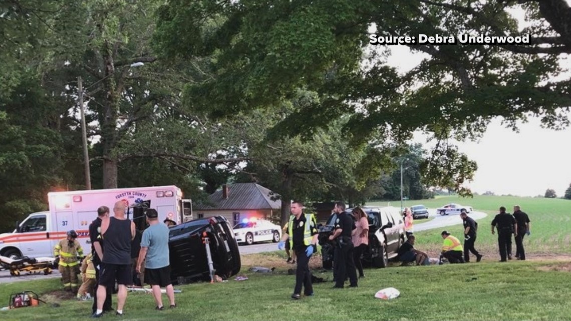 Good Samaritan helps woman in fiery Pfafftown crash | wfmynews2.com