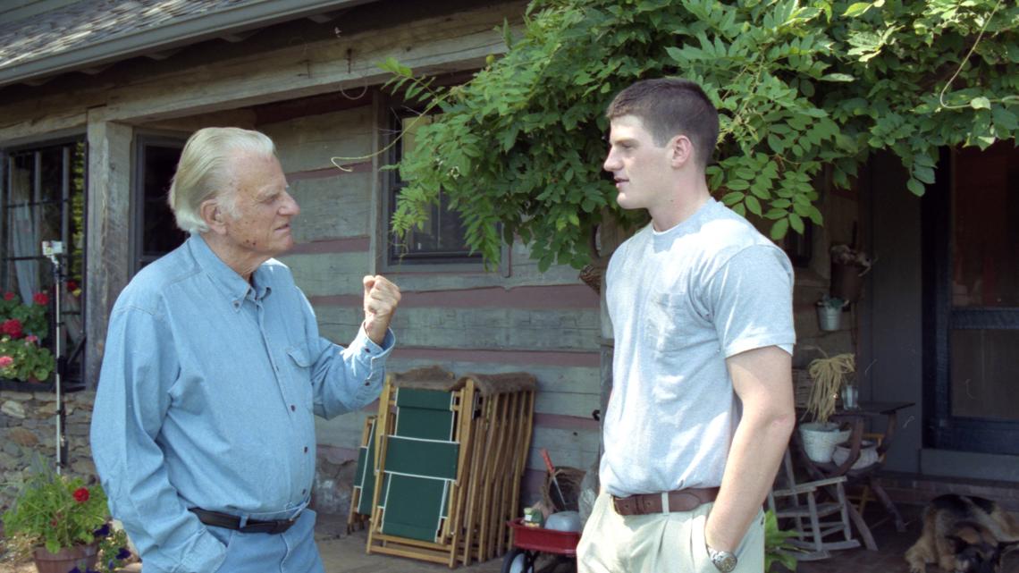 Rev. Billy Graham's grandson continues pastor's legacy | wfmynews2.com