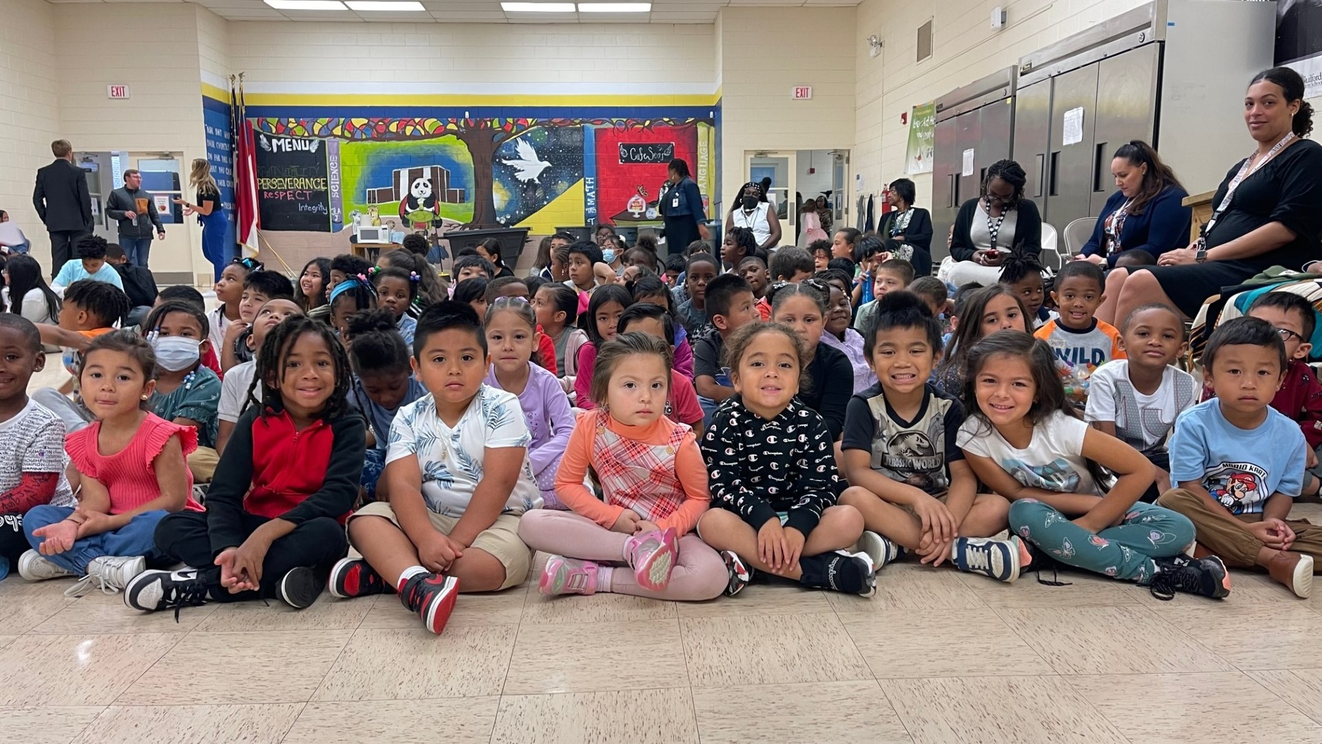 Read 2 Succeed: Frazier Elementary School | wfmynews2.com