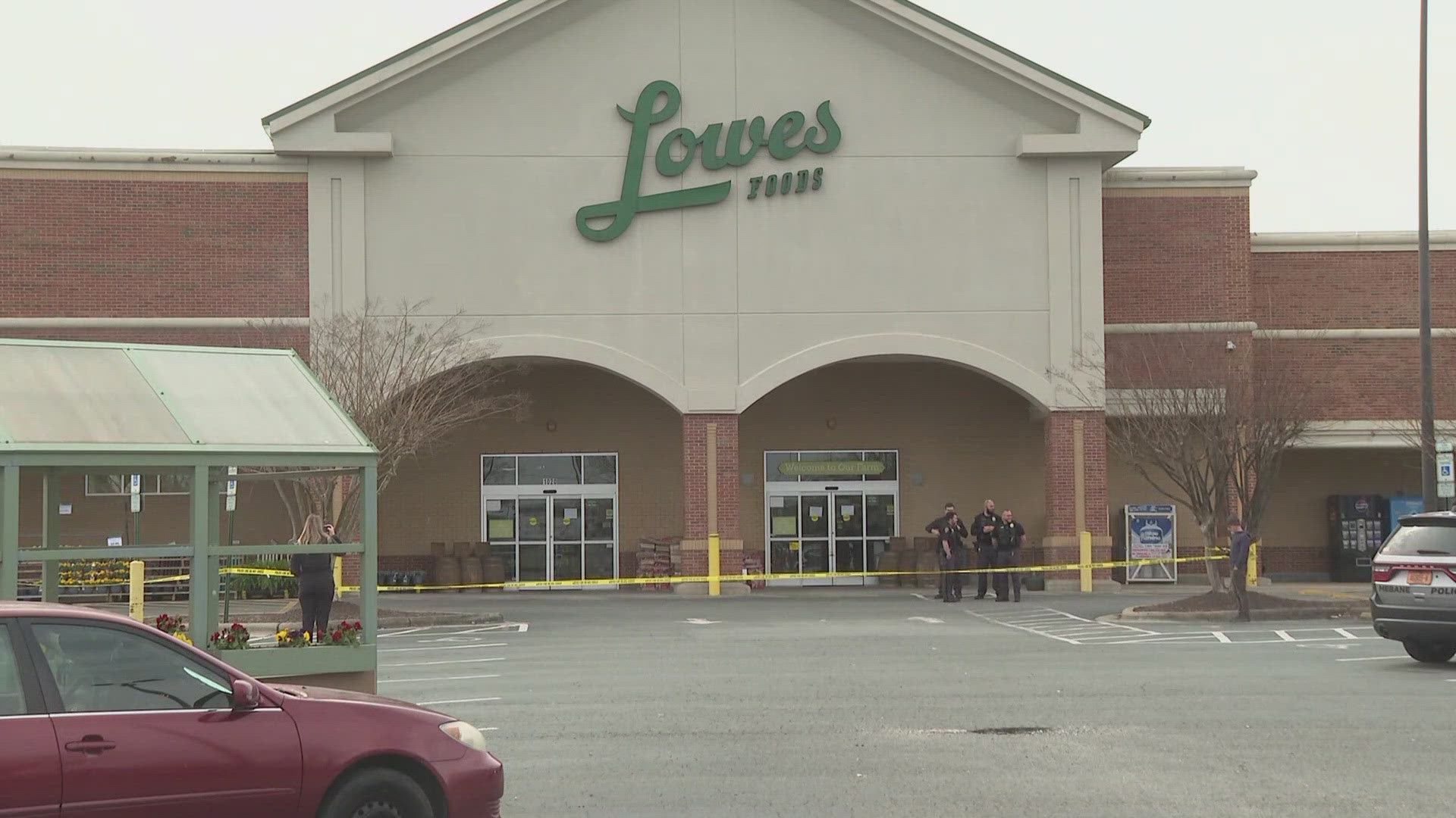 Man arrested after stabbing someone in beer section of Lowes Foods in ...