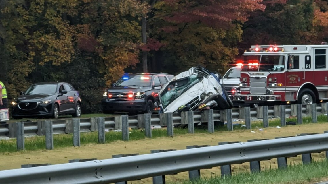 Single-vehicle crash forces Bryan Blvd to close | wfmynews2.com