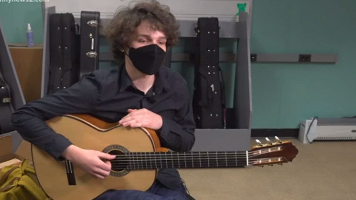 Weaver Academy guitarist $10,000 James Stroud Classical Guitar ...