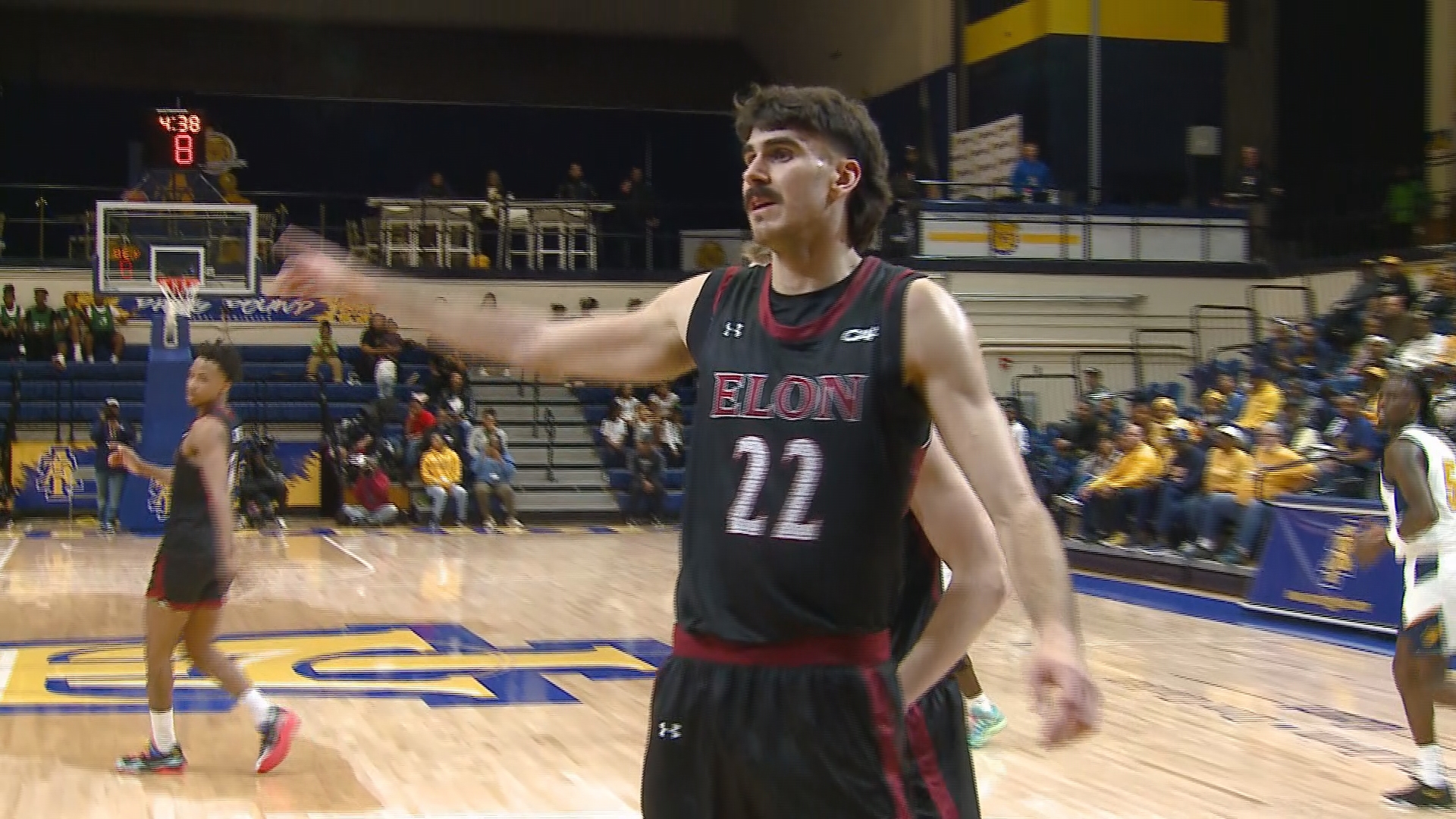 Meet Matthew Van Komen: Elon men's basketball 7'4 center | wfmynews2.com