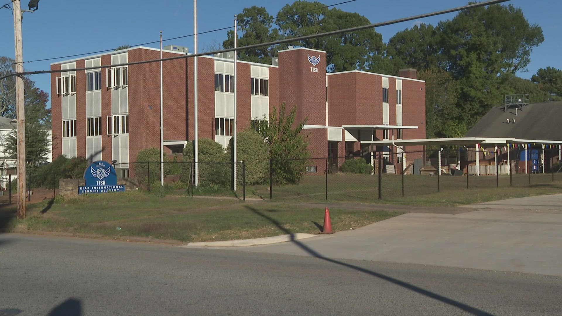 GCS hosts meeting for families after High Point charter school closes ...