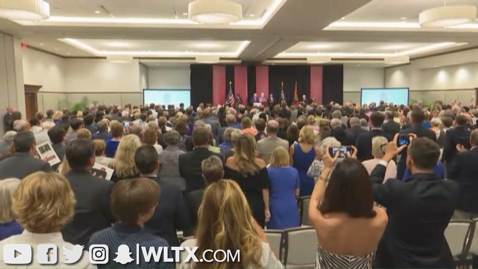 Bill Clinton Lauds Former Governor, Education Secretary Dick Riley as ...