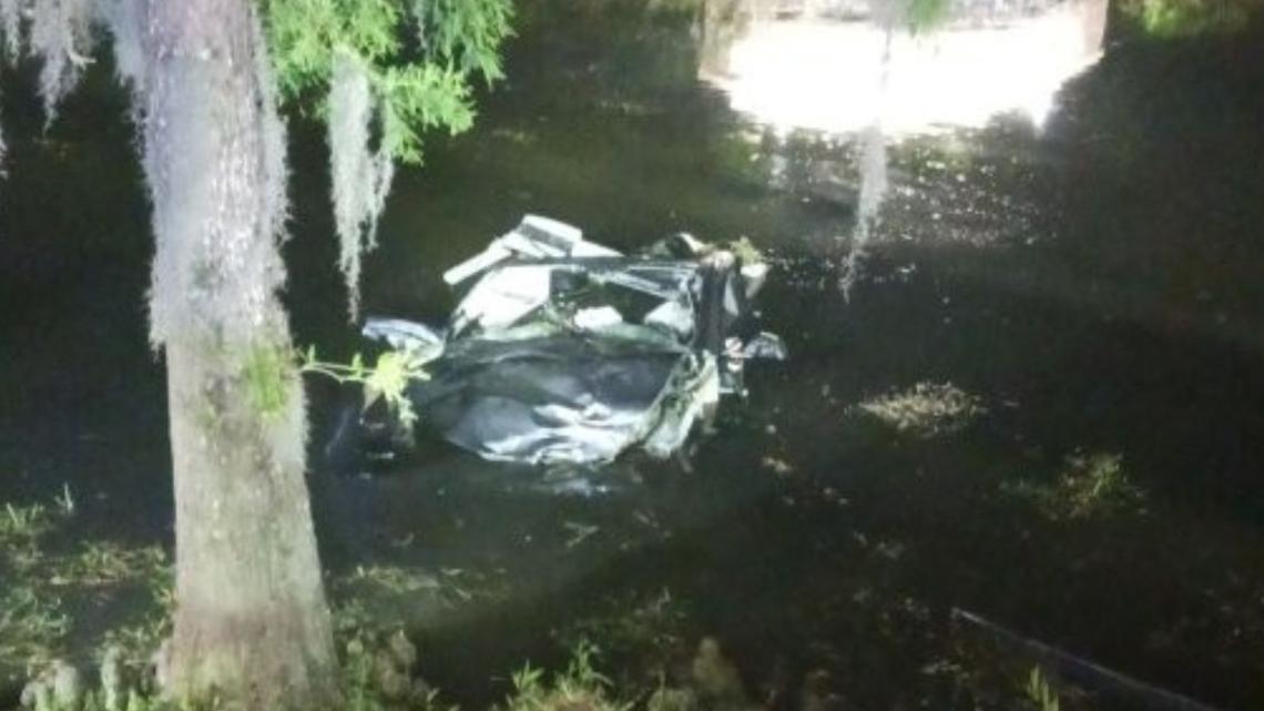 Tesla in autopilot mode crashes into pond, killing 87-year-old driver ...